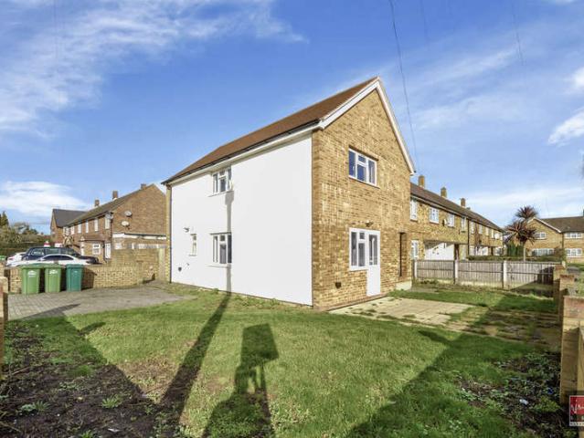 2 Bedroom Maisonette Flat