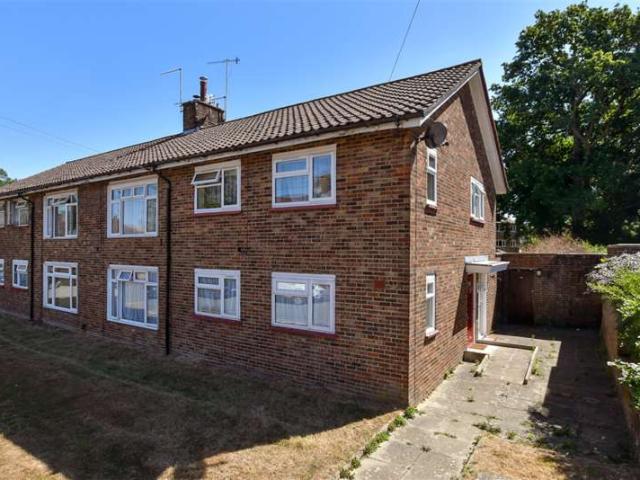 2 Bedroom Maisonette Flat