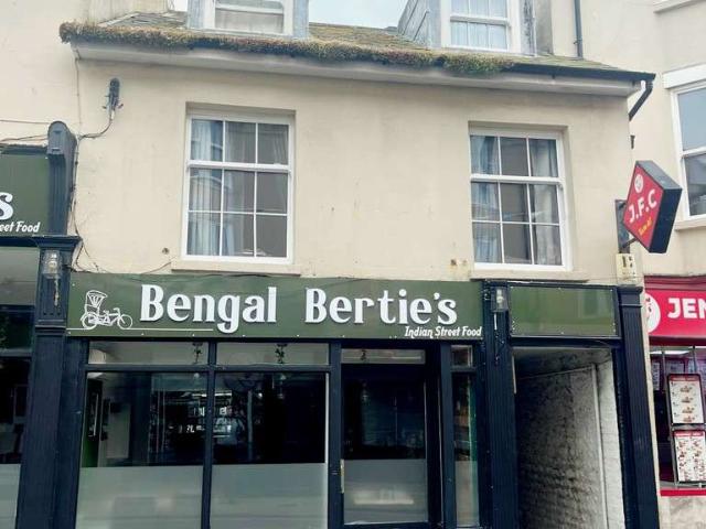 2 Bedroom Maisonette Flat