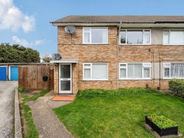 2 Bedroom Maisonette Flat
