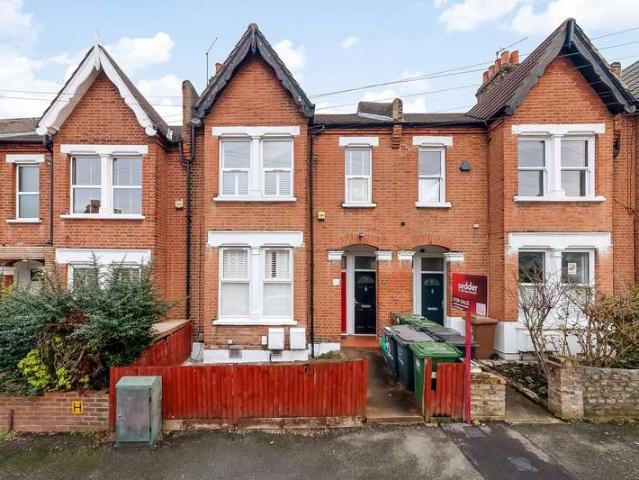 2 Bedroom Maisonette Flat