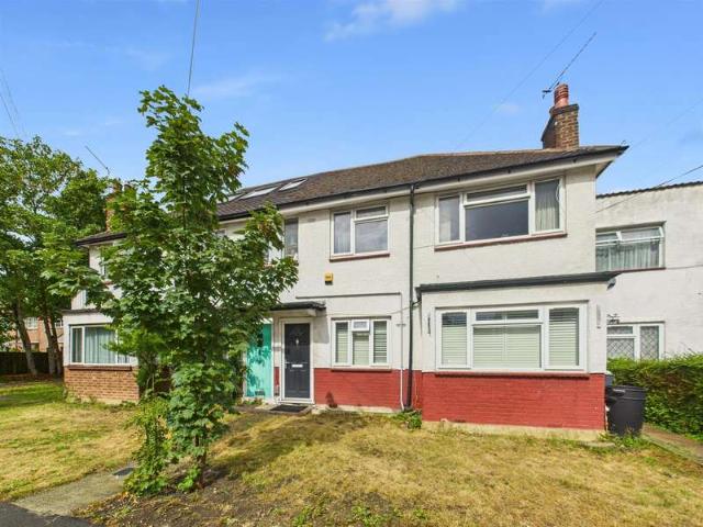 2 Bedroom Maisonette Flat