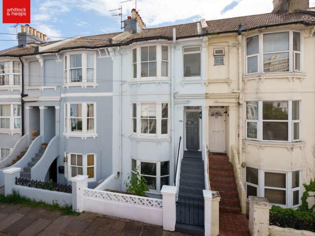 2 Bedroom Maisonette Flat