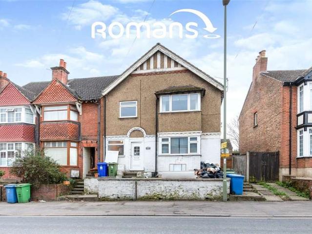 2 Bedroom Maisonette Flat