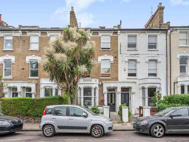 2 Bedroom Maisonette Flat