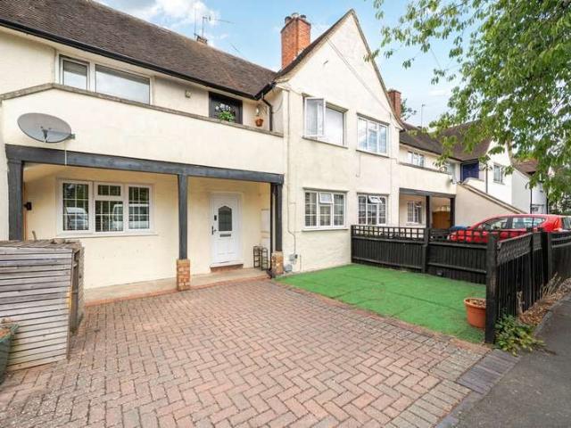 2 Bedroom Maisonette Flat