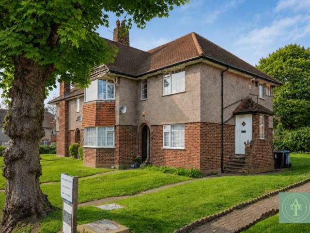 2 Bedroom Maisonette Flat