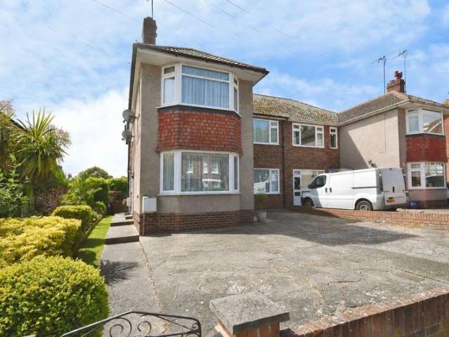 2 Bedroom Maisonette Flat