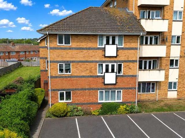 2 Bedroom Maisonette Flat
