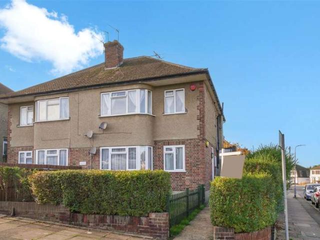 2 Bedroom Maisonette Flat