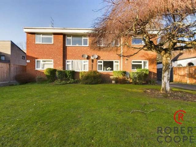 2 Bedroom Maisonette Flat