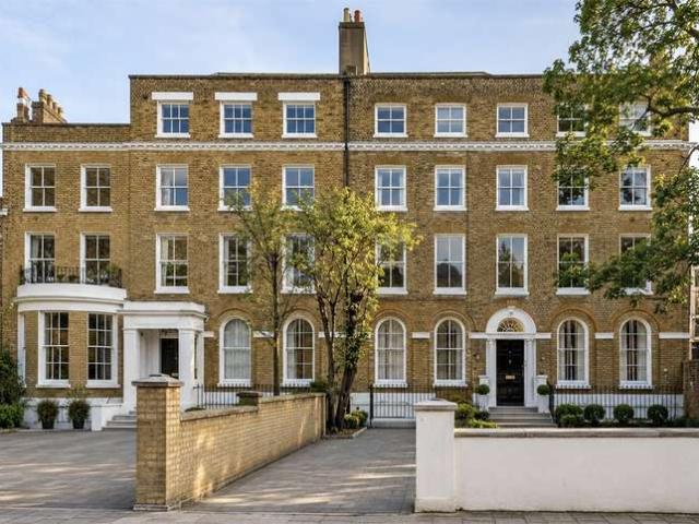 2 Bedroom Maisonette Flat