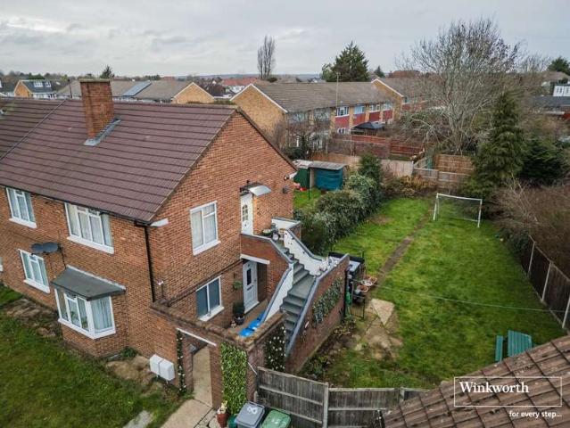 2 Bedroom Maisonette Flat