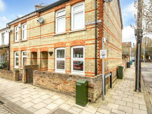 2 Bedroom Maisonette Flat