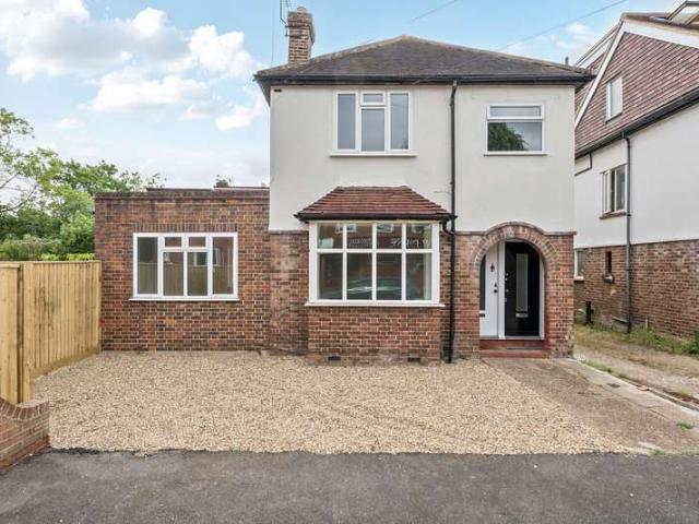 2 Bedroom Maisonette Flat