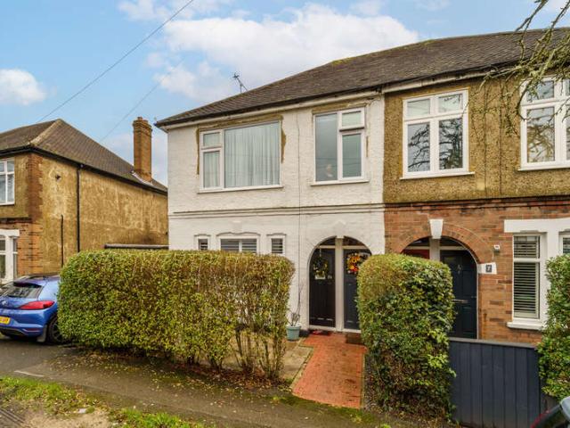 2 Bedroom Maisonette Flat