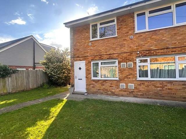 2 Bedroom Maisonette Flat