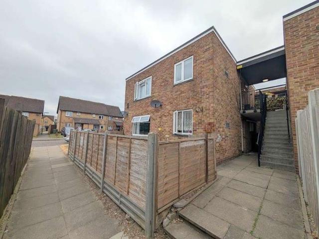 2 Bedroom Maisonette Flat