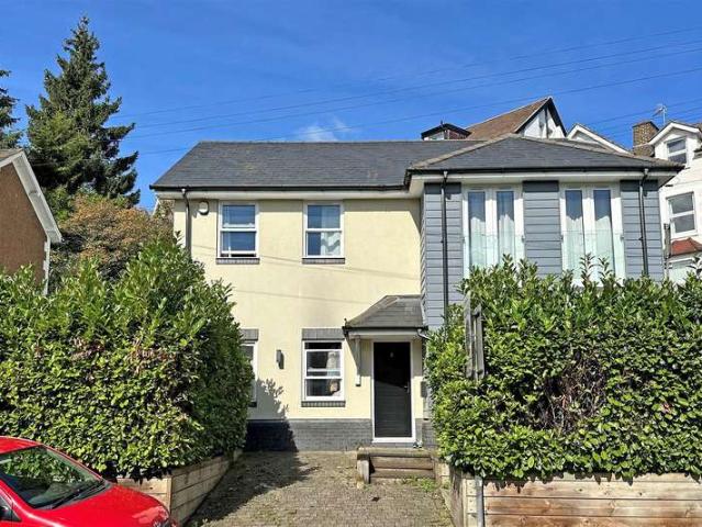 2 Bedroom Maisonette Flat