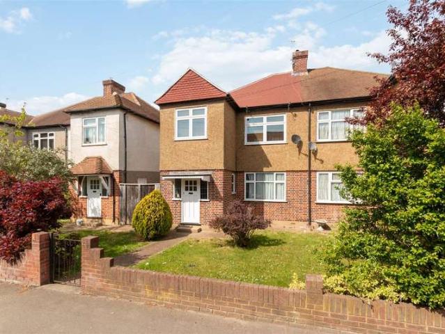 2 Bedroom Maisonette Flat