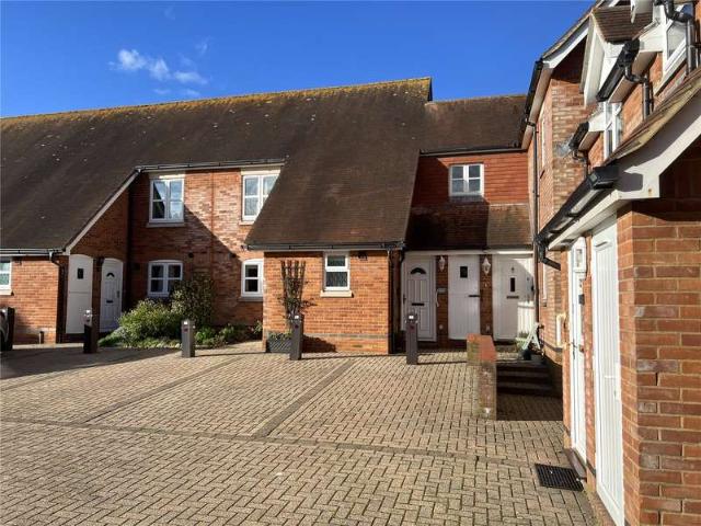 2 Bedroom Maisonette Flat