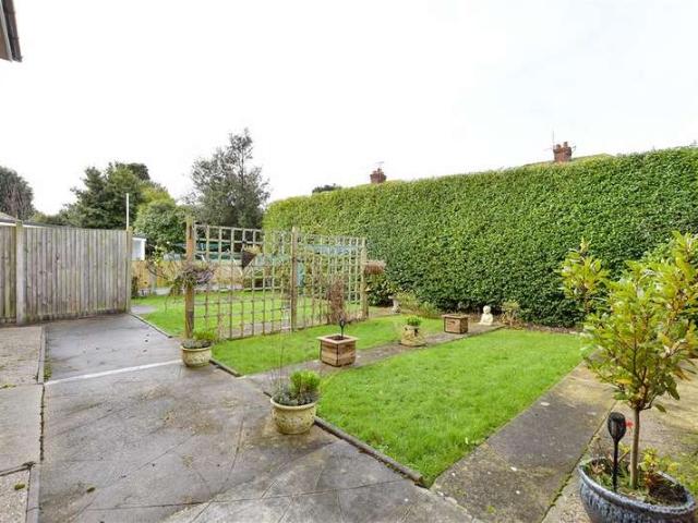 2 Bedroom Maisonette Flat