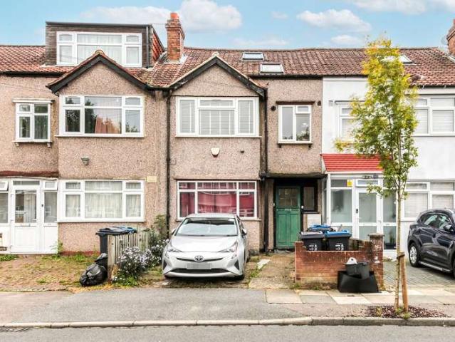 2 Bedroom Maisonette Flat