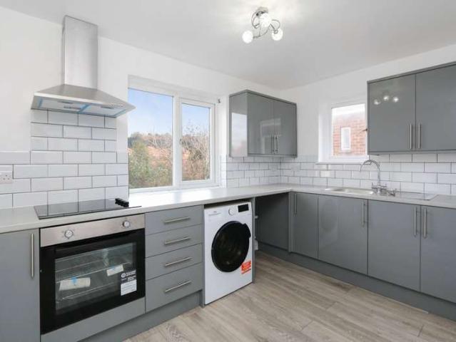 2 Bedroom Maisonette Flat
