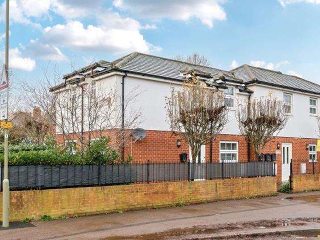 2 Bedroom Maisonette Flat