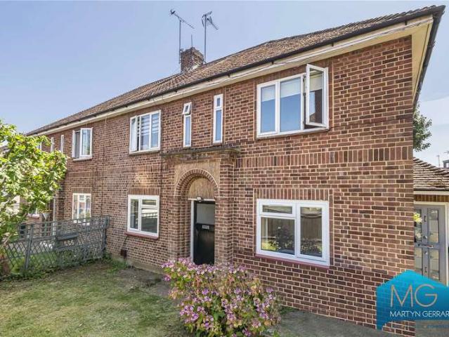 2 Bedroom Maisonette Flat