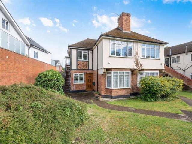 2 Bedroom Maisonette Flat