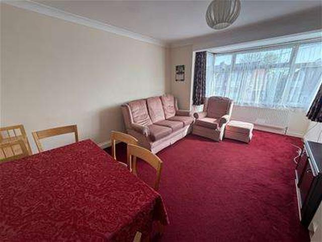 2 Bedroom Maisonette Flat