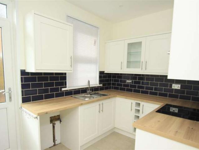 2 Bedroom Maisonette Flat