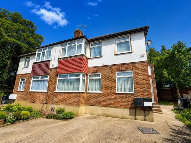 2 Bedroom Maisonette Flat