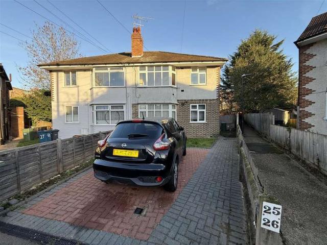 2 Bedroom Maisonette Flat