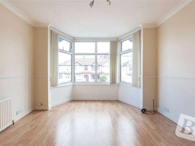 2 Bedroom Maisonette Flat