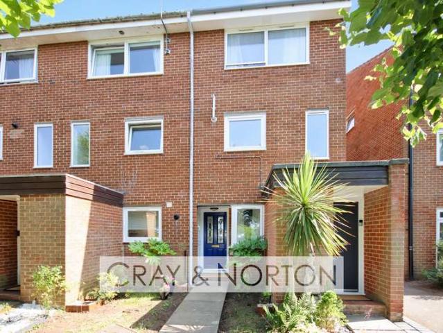 2 Bedroom Maisonette Flat