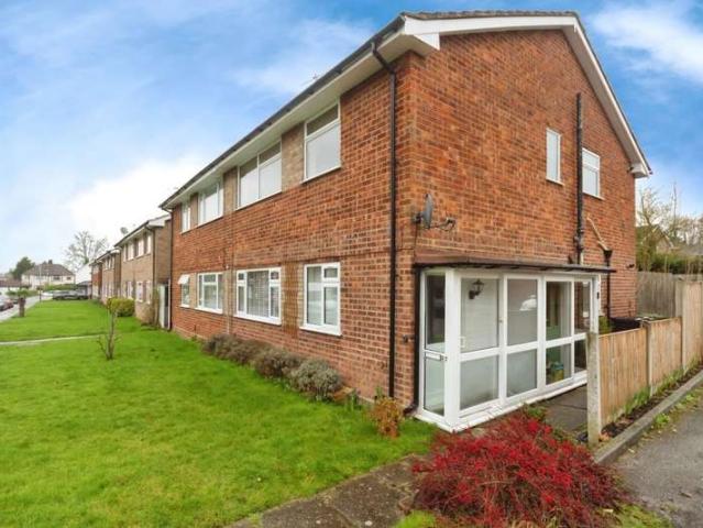 2 Bedroom Maisonette Flat