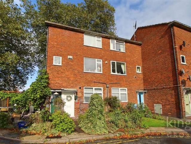2 Bedroom Maisonette Flat