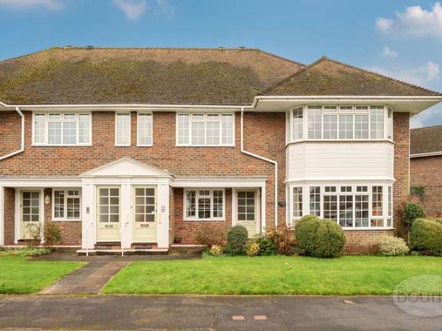 2 Bedroom Maisonette Flat