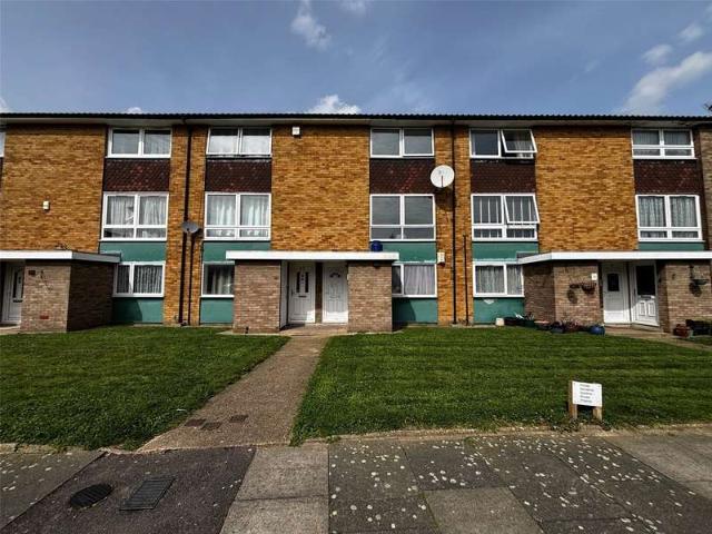 2 Bedroom Maisonette Flat