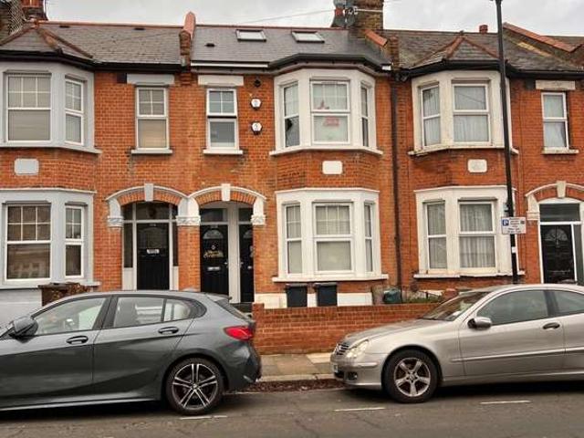 2 Bedroom Maisonette Flat