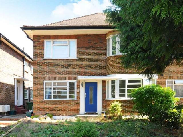 2 Bedroom Maisonette Flat