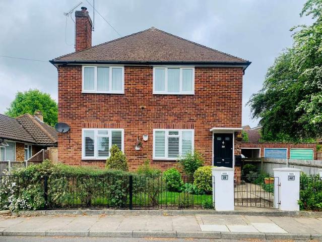 2 Bedroom Maisonette Flat