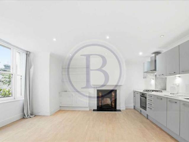 2 Bedroom Maisonette Flat