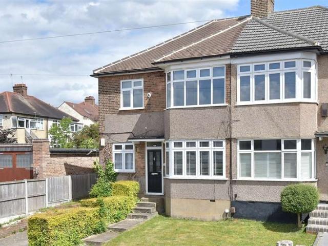 2 Bedroom Maisonette Flat