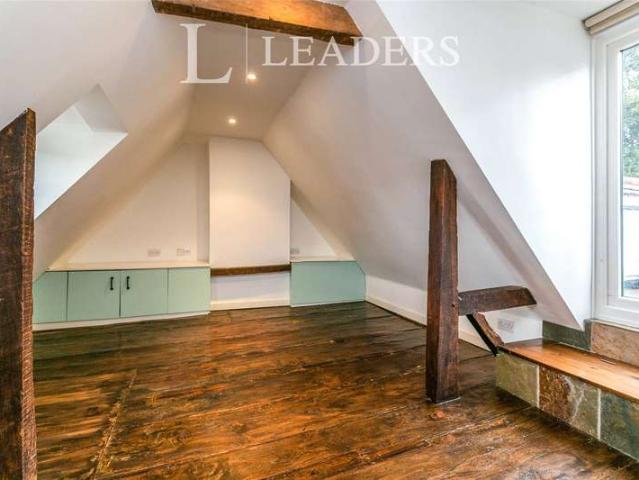 2 Bedroom Maisonette Flat