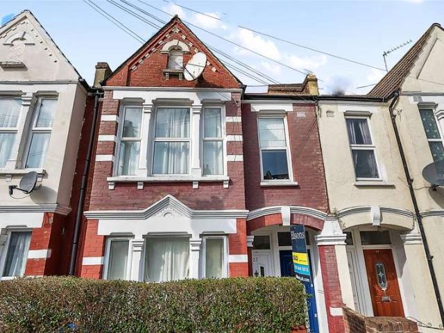 2 Bedroom Maisonette Flat