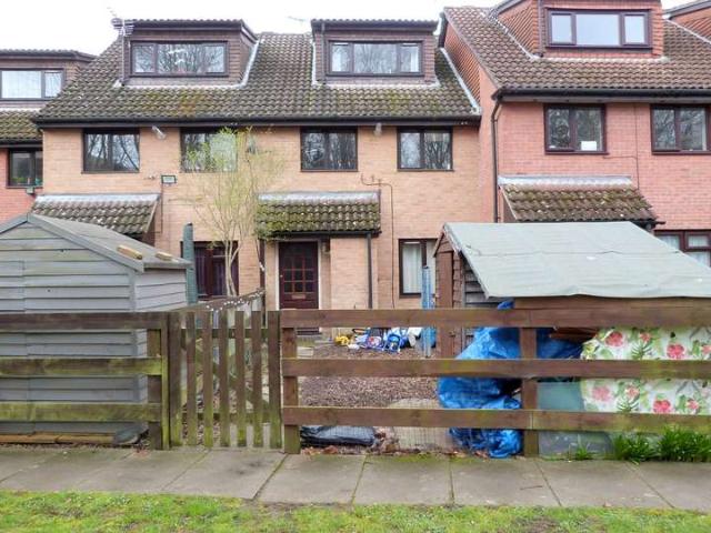 2 Bedroom Maisonette Flat