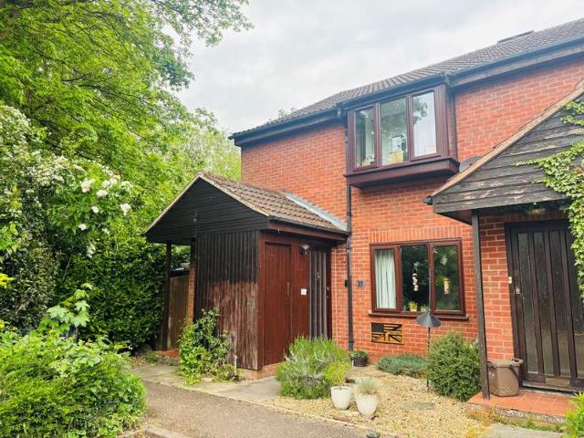 2 Bedroom Maisonette Flat